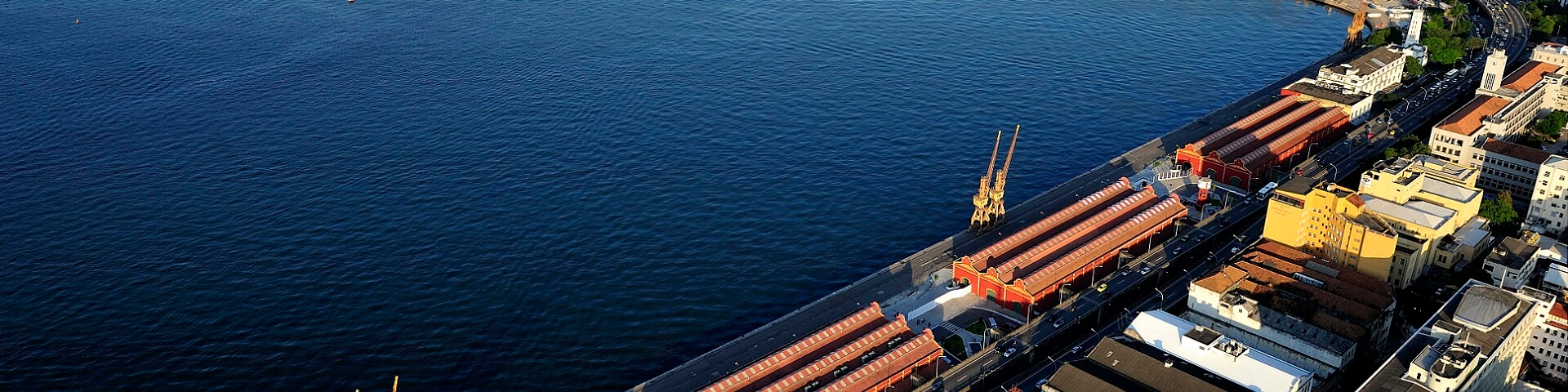 Vea lo que Ambipar puede ofrecer al sector de Puertos e Embarcaciones