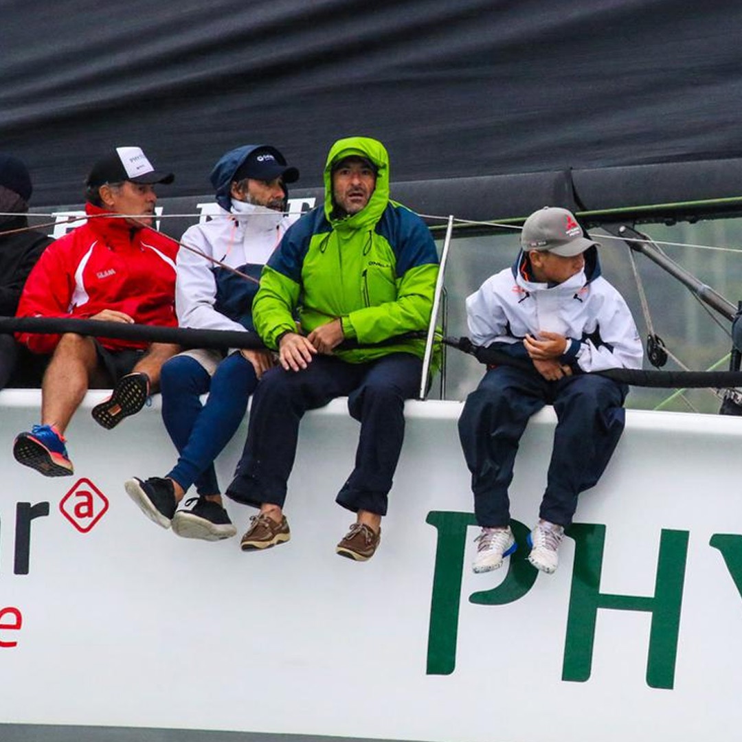 Phytoervas 4Z completa percurso da Regata Santos-Rio
